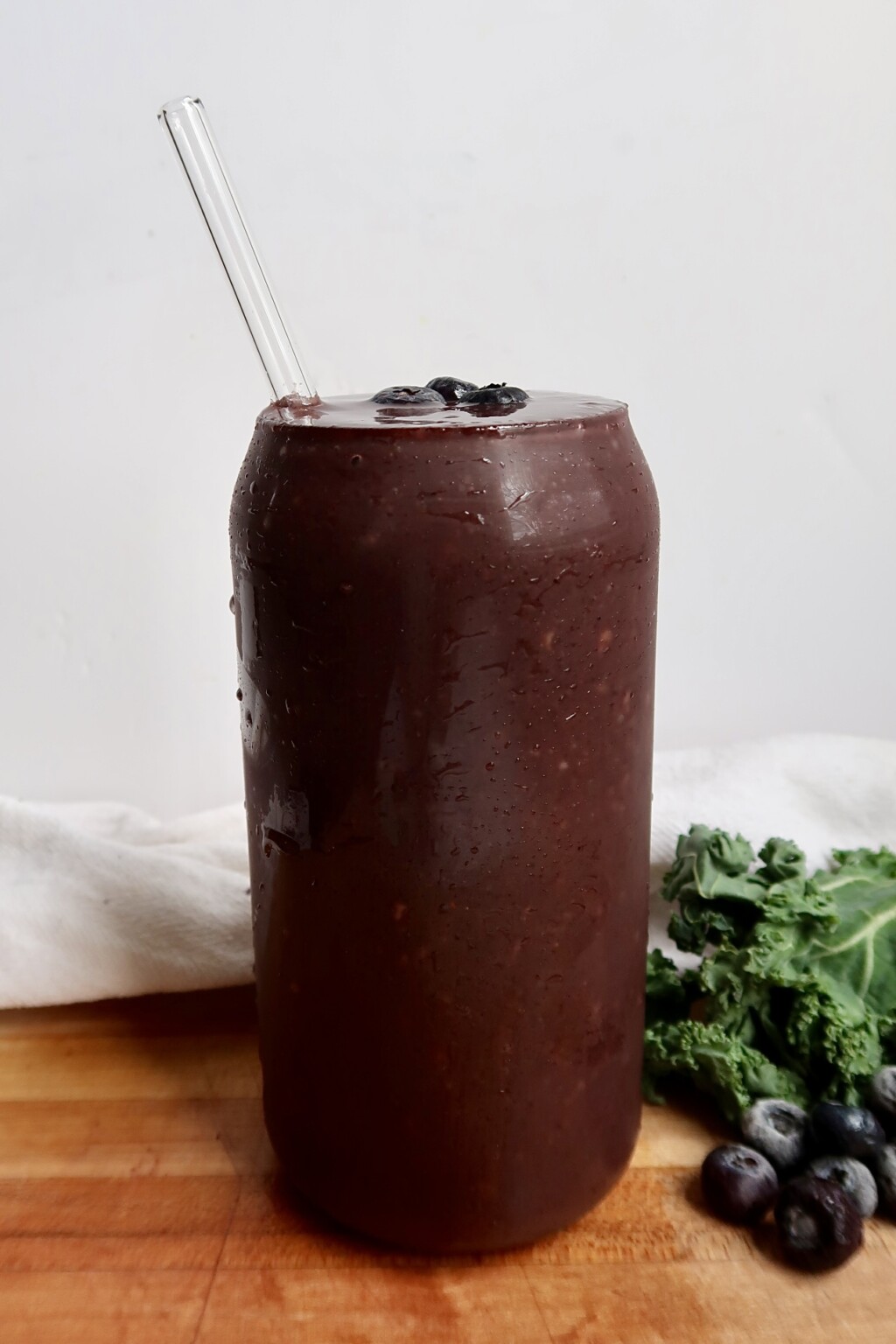 The Best Blueberry Kale Smoothie (High Protein)
