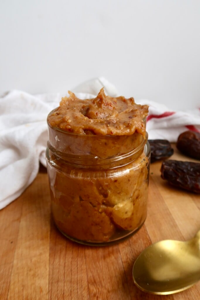 5-Minute Date Paste Caramel