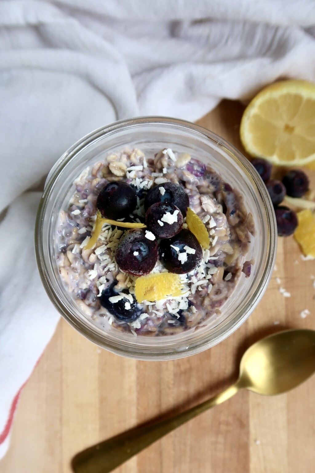 Easy Lemon Blueberry Overnight Oats (Dairy-Free!)