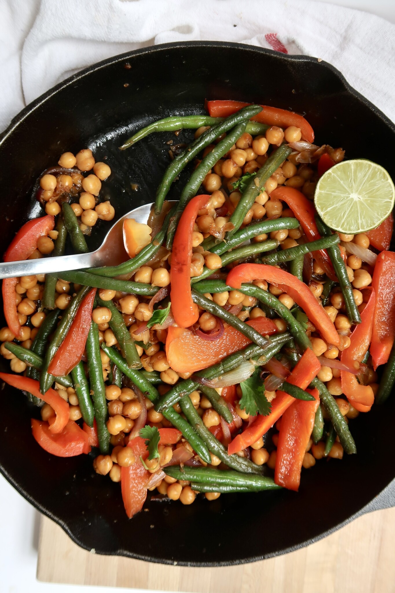 Healthy Teriyaki Chickpea Stir Fry (With Canned Chickpeas!)